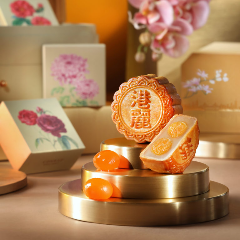 White Lotus Seed Paste with Double Egg Yolks Mooncakes - Conrad Hong ...